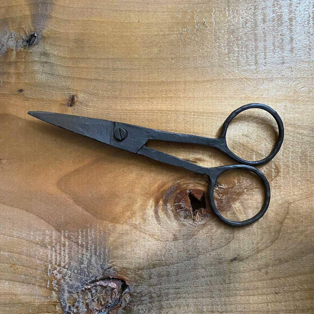 Forged Iron Scissors – Lostwestern