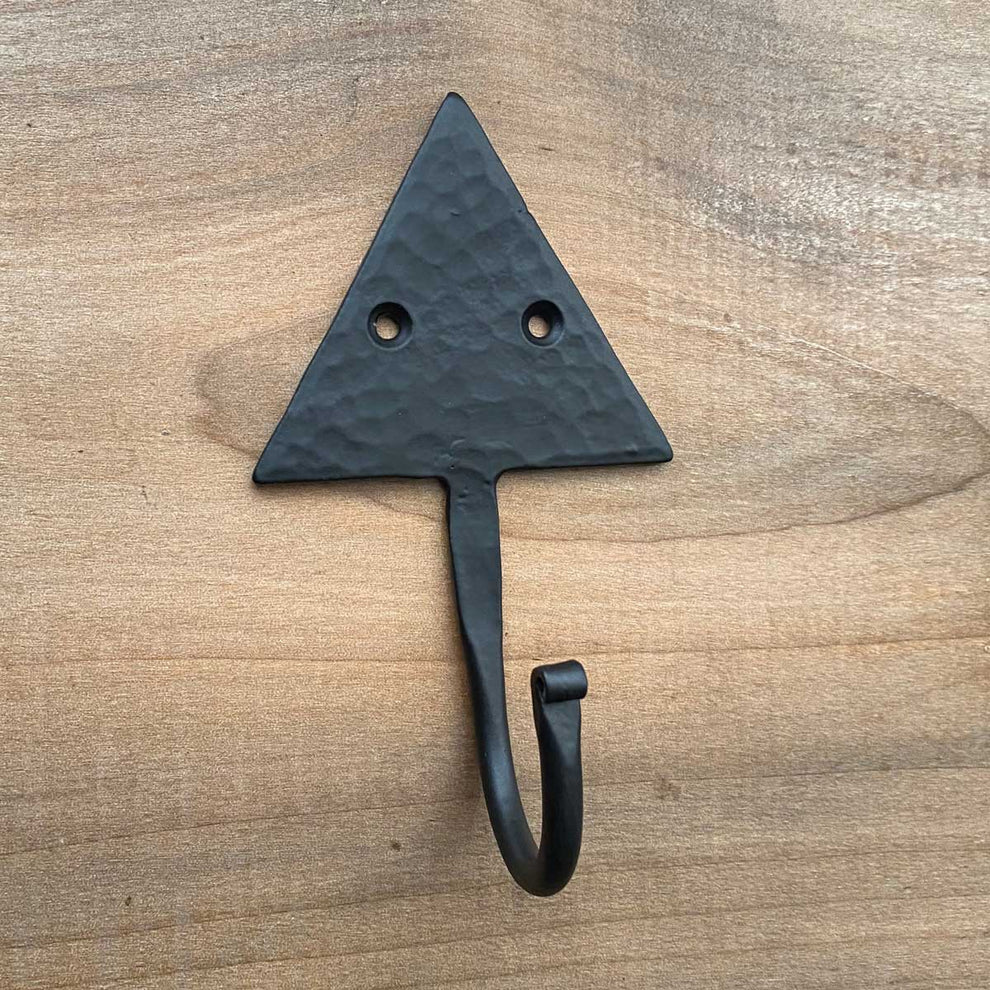 Hammered Triangle Wall Hook With Black Finish – Lostwestern