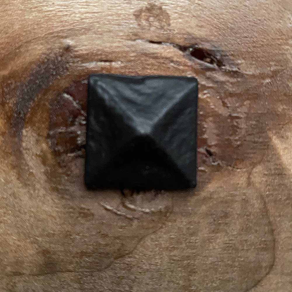 Clavos 3/4 Inch Zinc Rustic Pyramid Nail Pack of 20 – Lostwestern